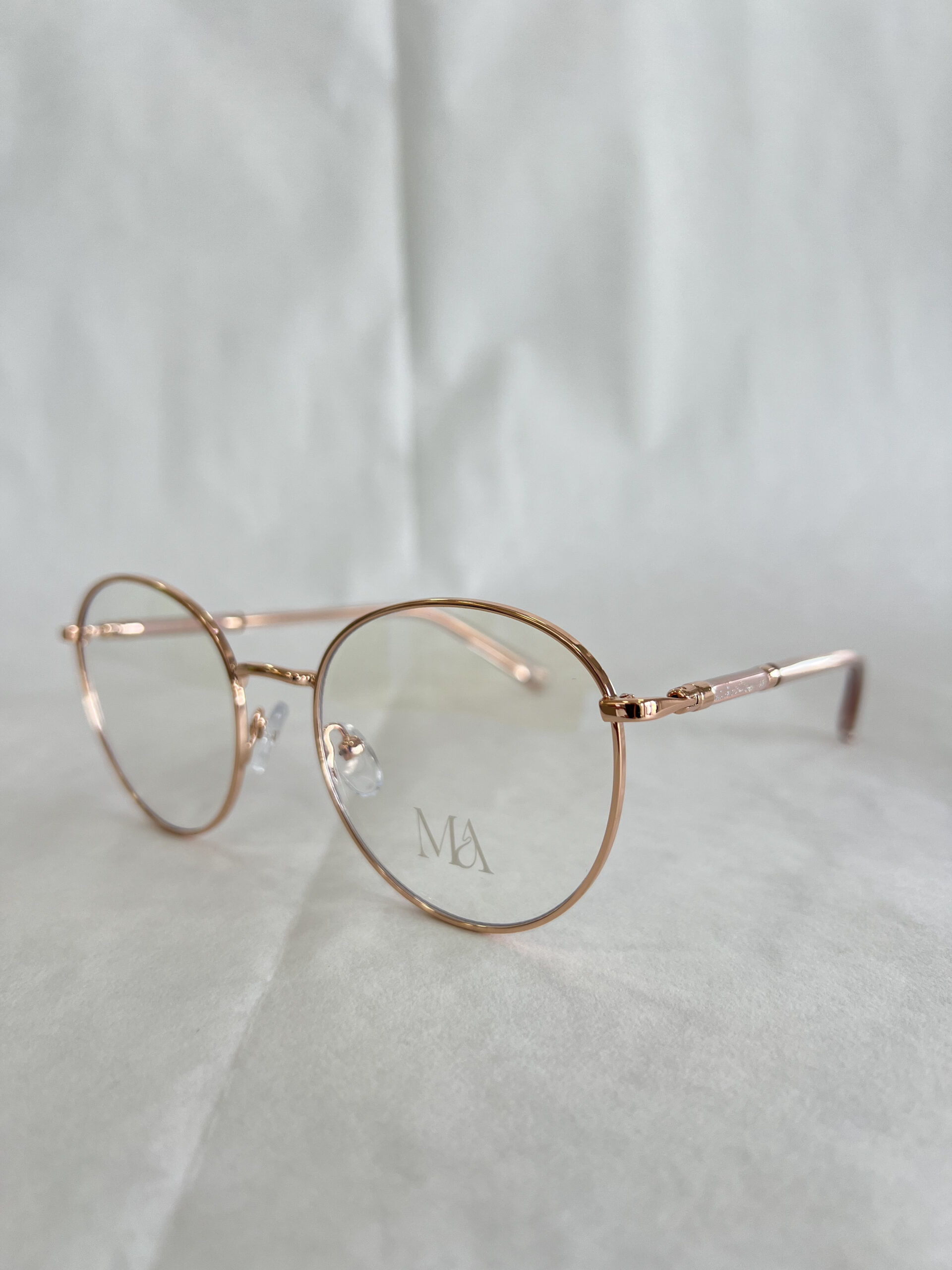 82207 – Mildred Armazones